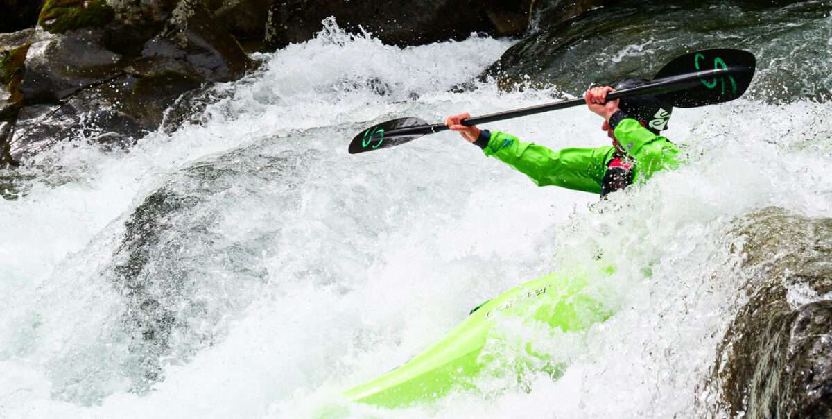 How to Use a Throw Rope in Whitewater Paddling | Kayak Manual