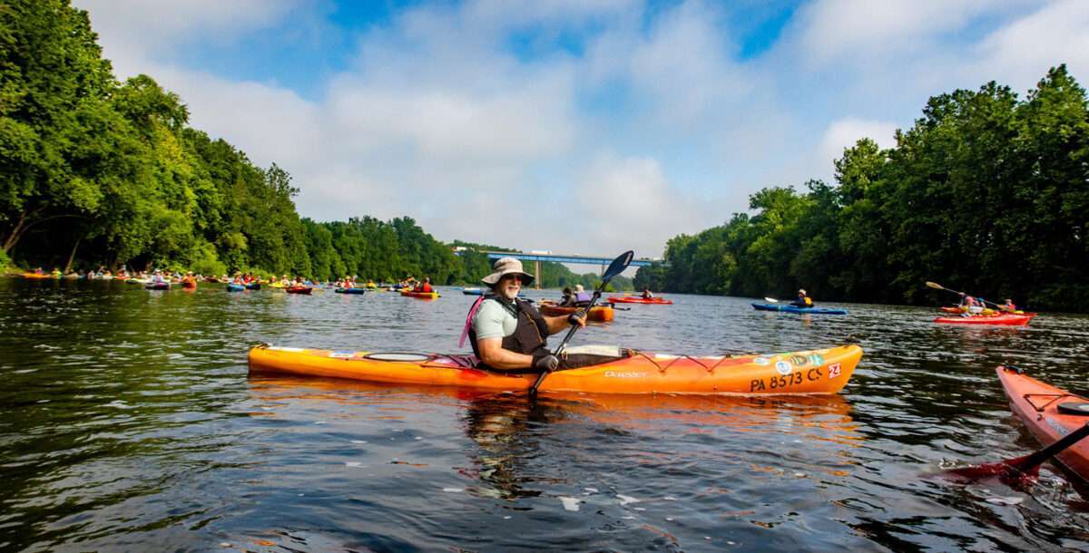 Your Guide to Slalom Kayaking | Kayak Manual