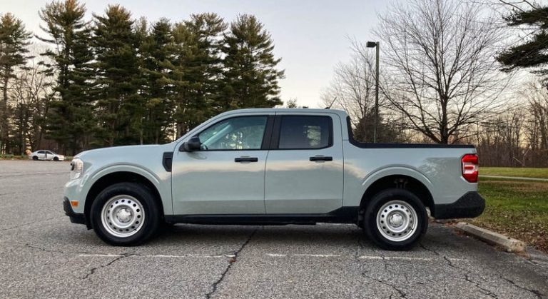 Best 6 Kayak Racks for Ford Maverick | Kayak Manual